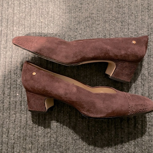 Etienne Aigner | Shoes | Euc Etienne Aigner Camino Brown Suede Pumps ...